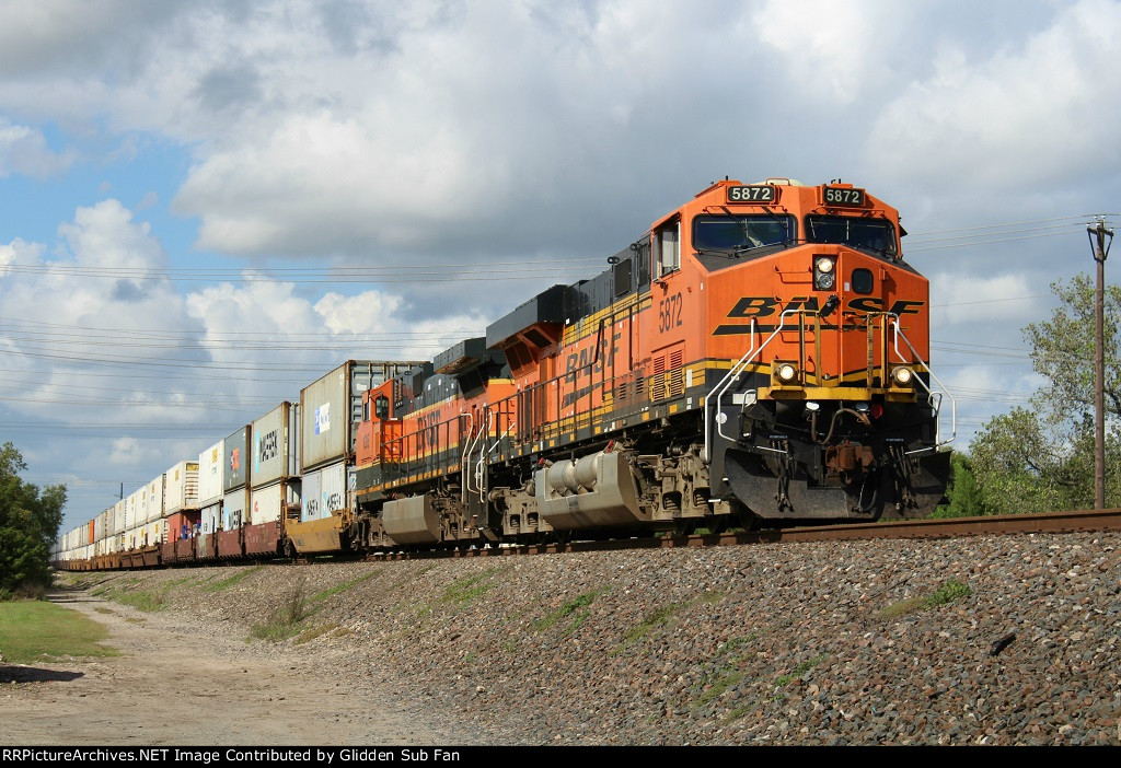 SB BNSF intermodal